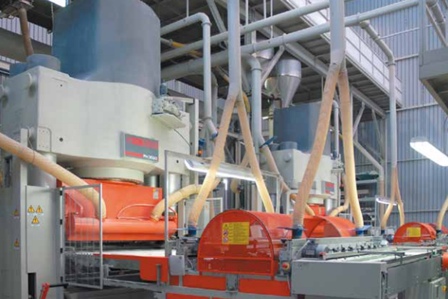 SACMI hydraulic presses for the production of ceramic tiles | SACMI